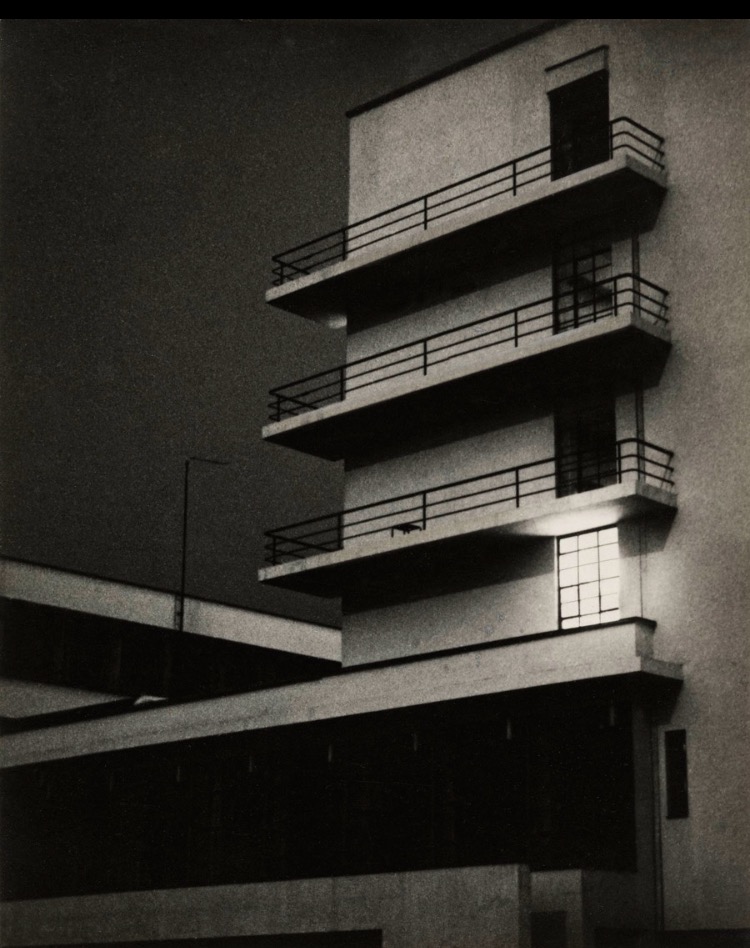 Lucia Moholy, la fotógrafa de la Bauhaus – El espacio interior